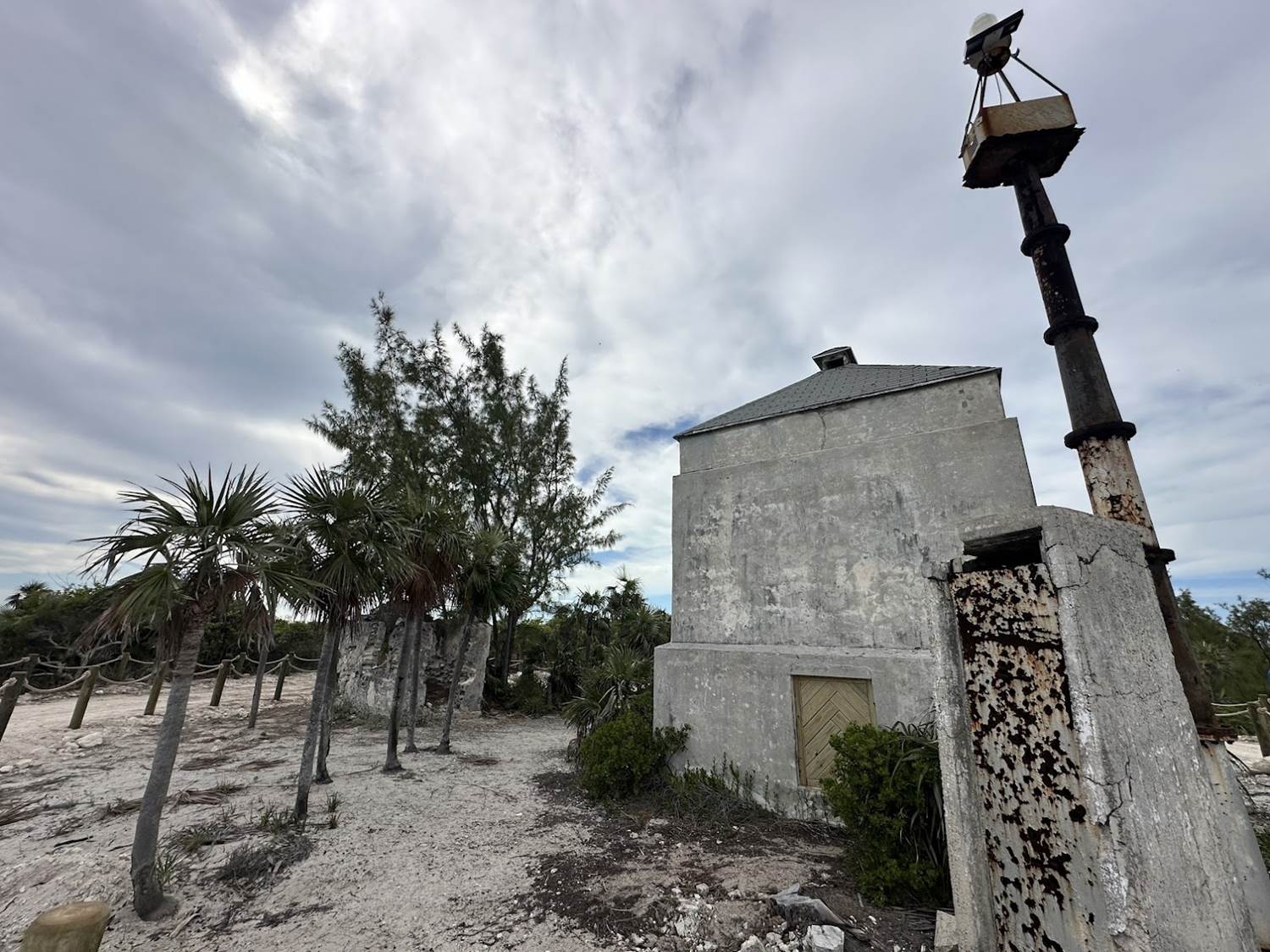 Photos: Disney Lookout Cay at Lighthouse Point Nature & Discovery Trail ...