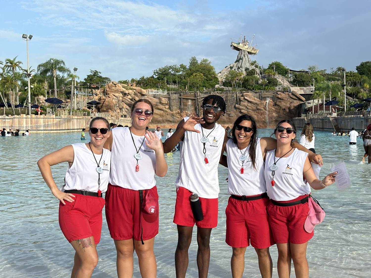 Photos: World’s Largest Swimming Lesson at Typhoon Lagoon ...