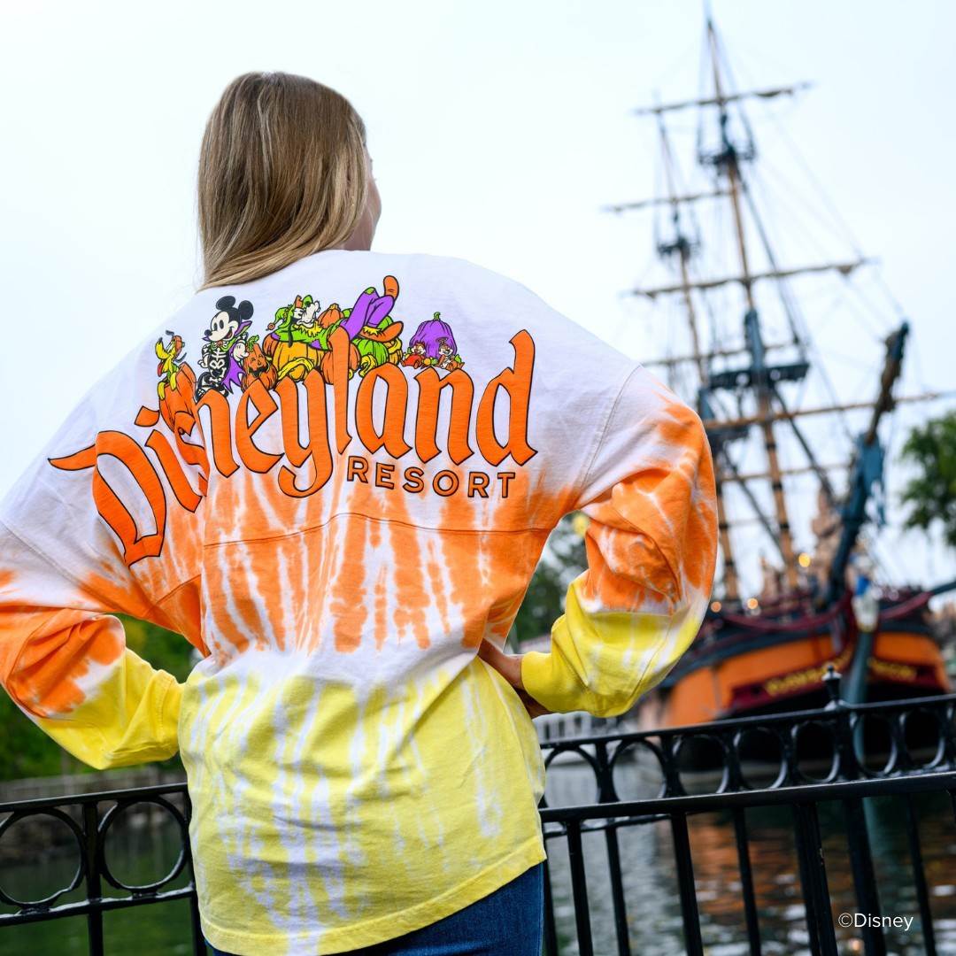 Early Access to Select Items from the Mickey Mouse Family Halloween ...