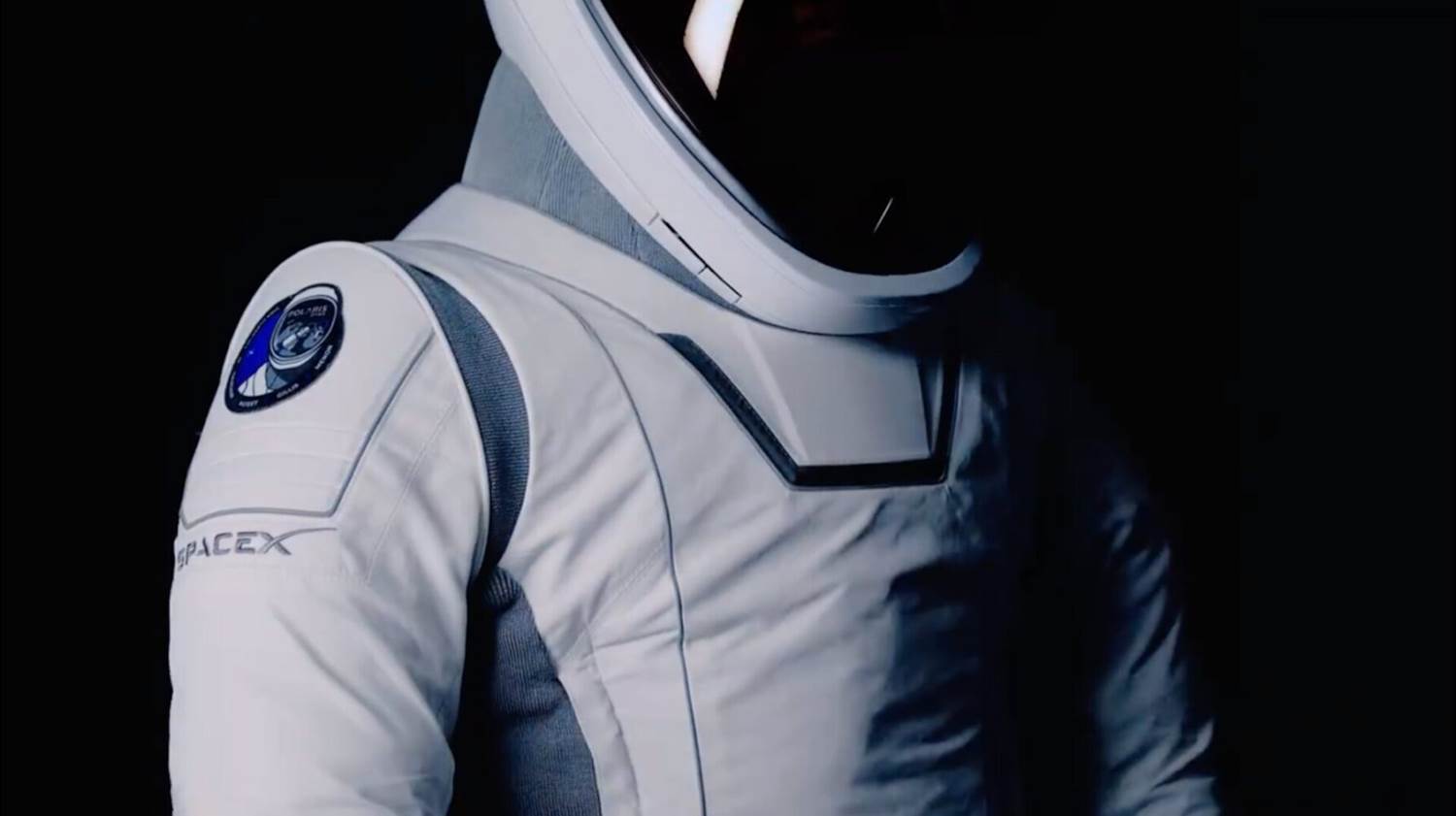 Inspiration4 SpaceX Spacesuit Now Displayed at the Kennedy Space Center ...
