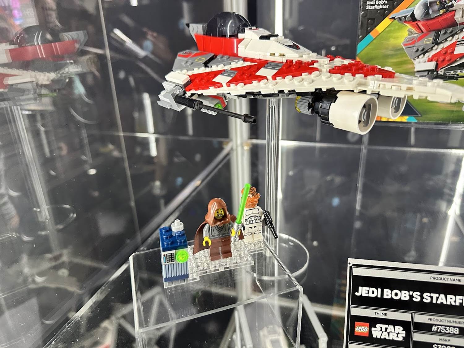 Photos: LEGO Booth at SDCC 2024 Highlights Star Wars Sets, Marvel ...