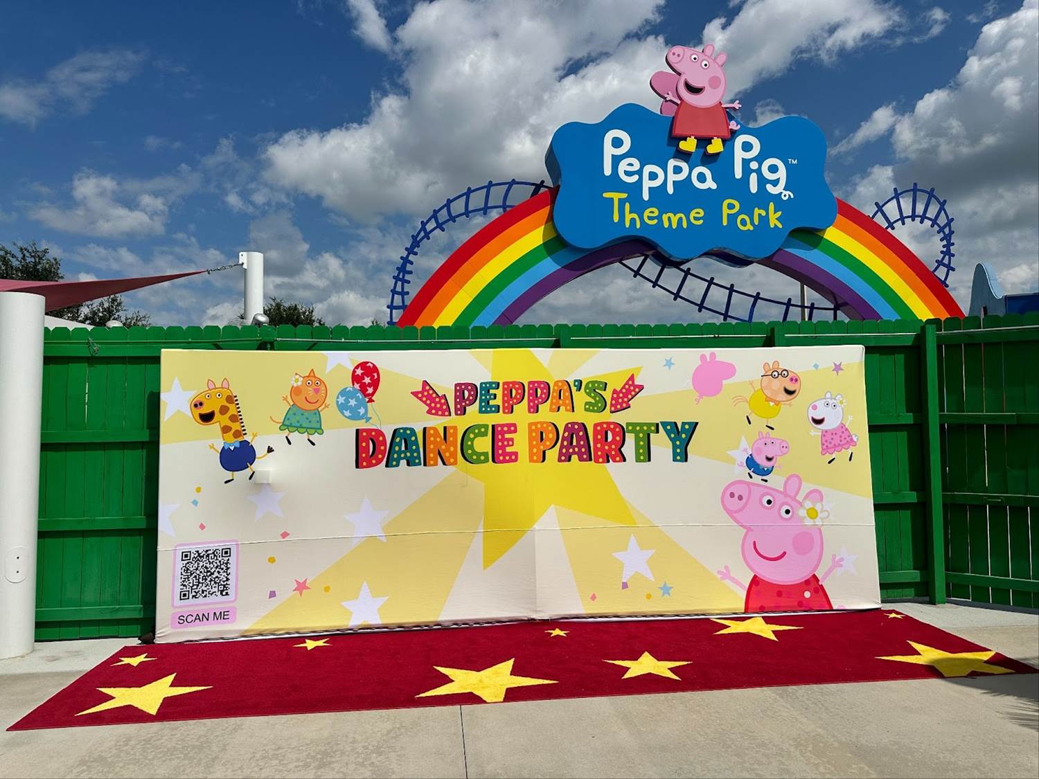 Photos: Peppa Pig Theme Park Celebrates Peppa's Birthday With Dance ...