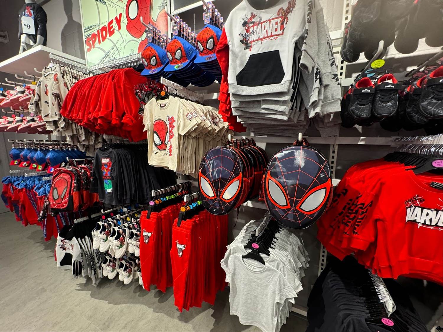 Photos: Primark Brings Disney To Their New Store At The Florida Mall ...