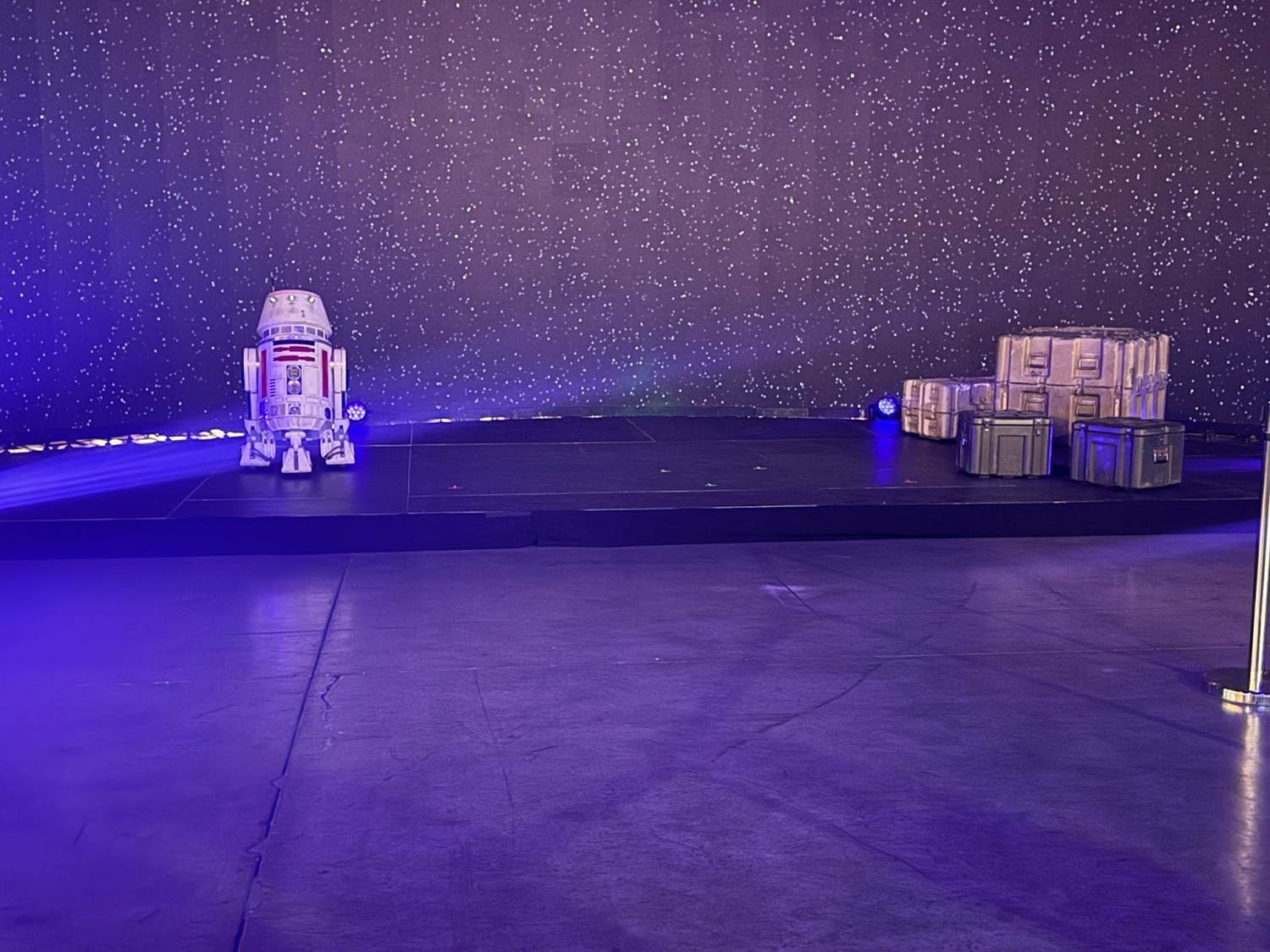 Photos/Video: ILM StageCraft Shows Tech at Lucasfilm Booth at D23: The ...