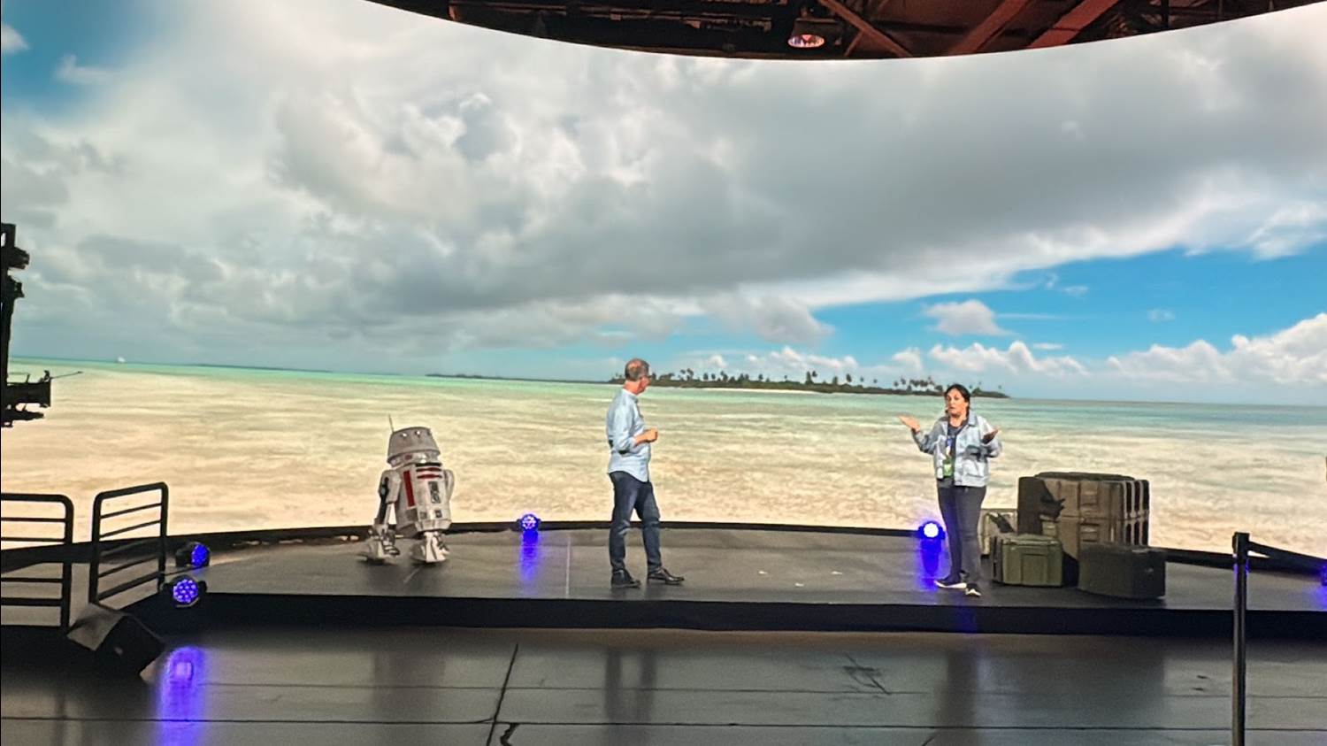 Photos/Video: ILM StageCraft Shows Tech at Lucasfilm Booth at D23: The ...