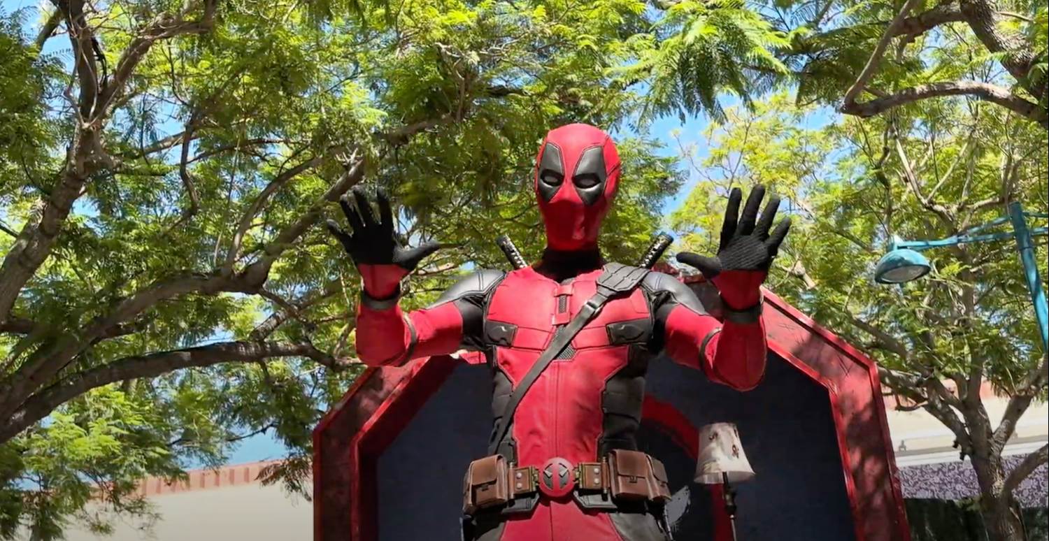 Video: Story Time with Deadpool at Disney California Adventure ...