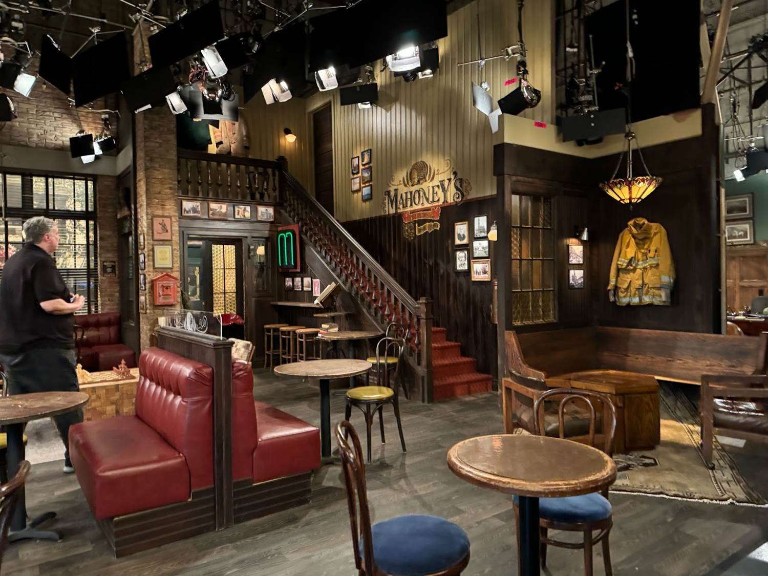 The Evolution of Sitcoms: Kelsey Grammer on Reviving Multi-Cam Comedy ...