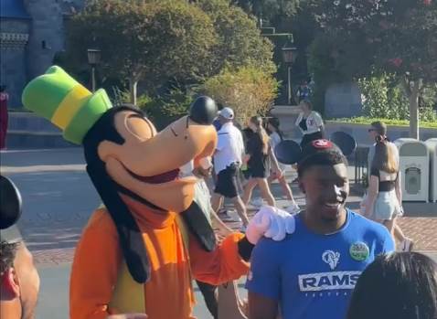 The Los Angeles Rams Kick Off This Year's NFL Season with a Trip to ...