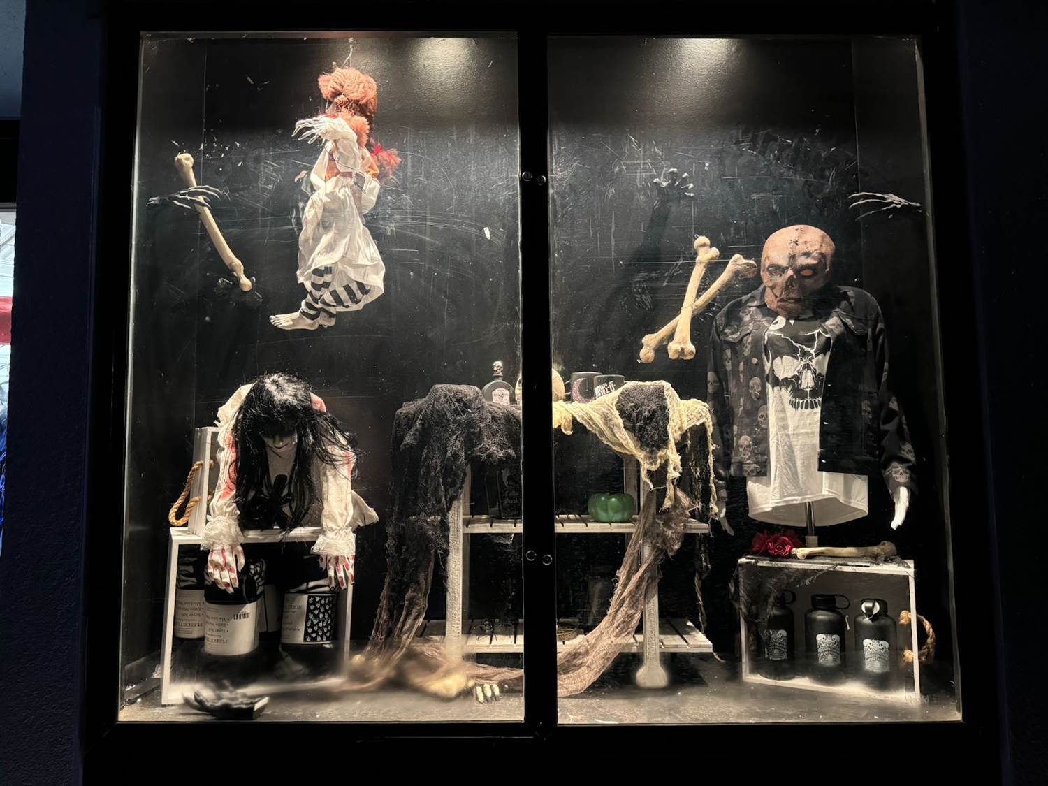 Videos / Photos: Howl-O-Scream 2024 Brings New "Monster Stomp" Show ...
