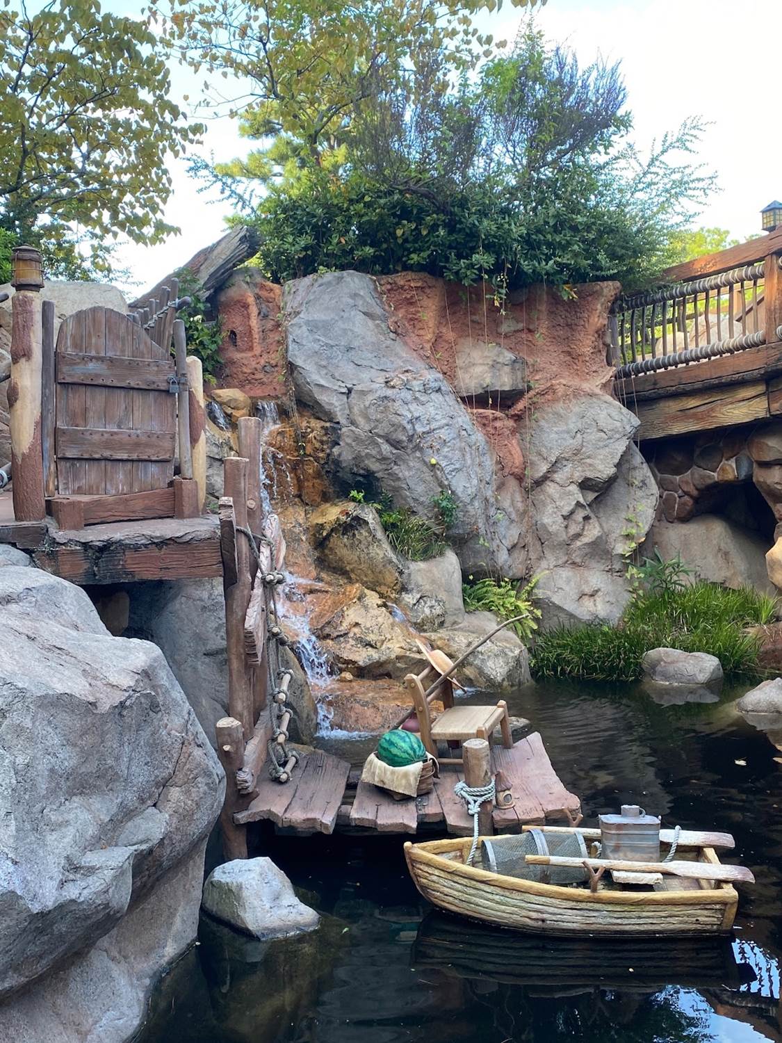 Exploring the Hidden Gems of Tokyo Disneyland – From Tony Solaroni to ...
