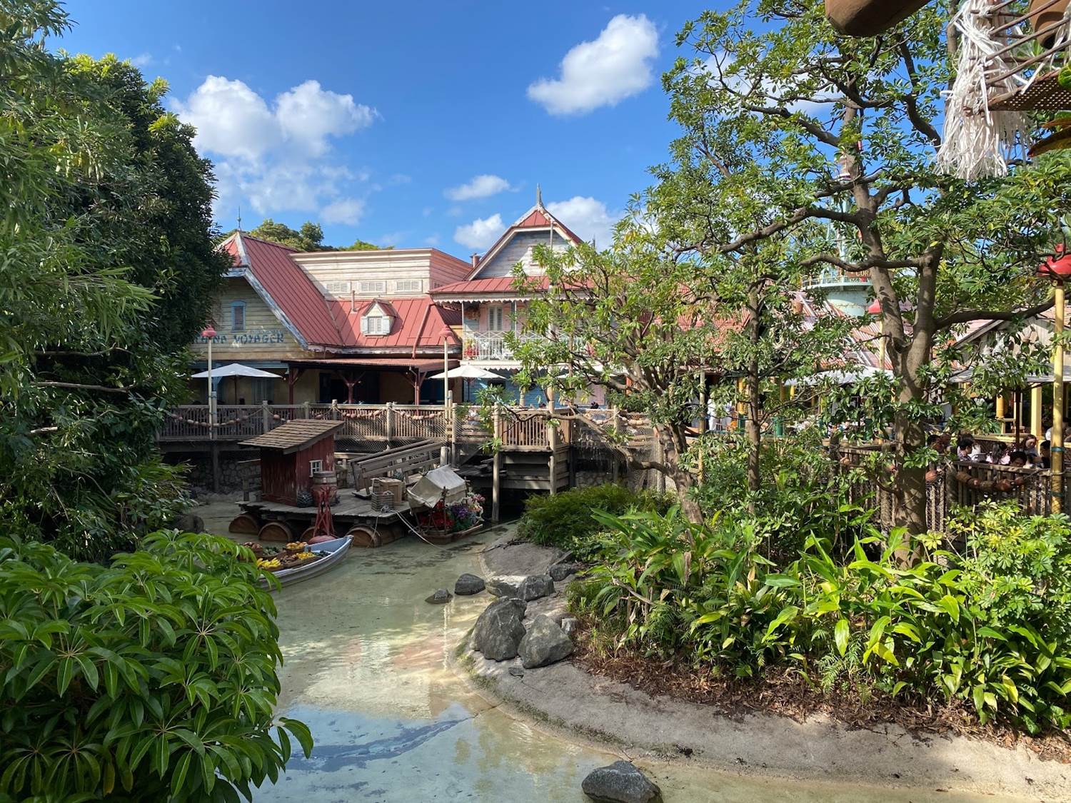 Exploring the Hidden Gems of Tokyo Disneyland – From Tony Solaroni to ...