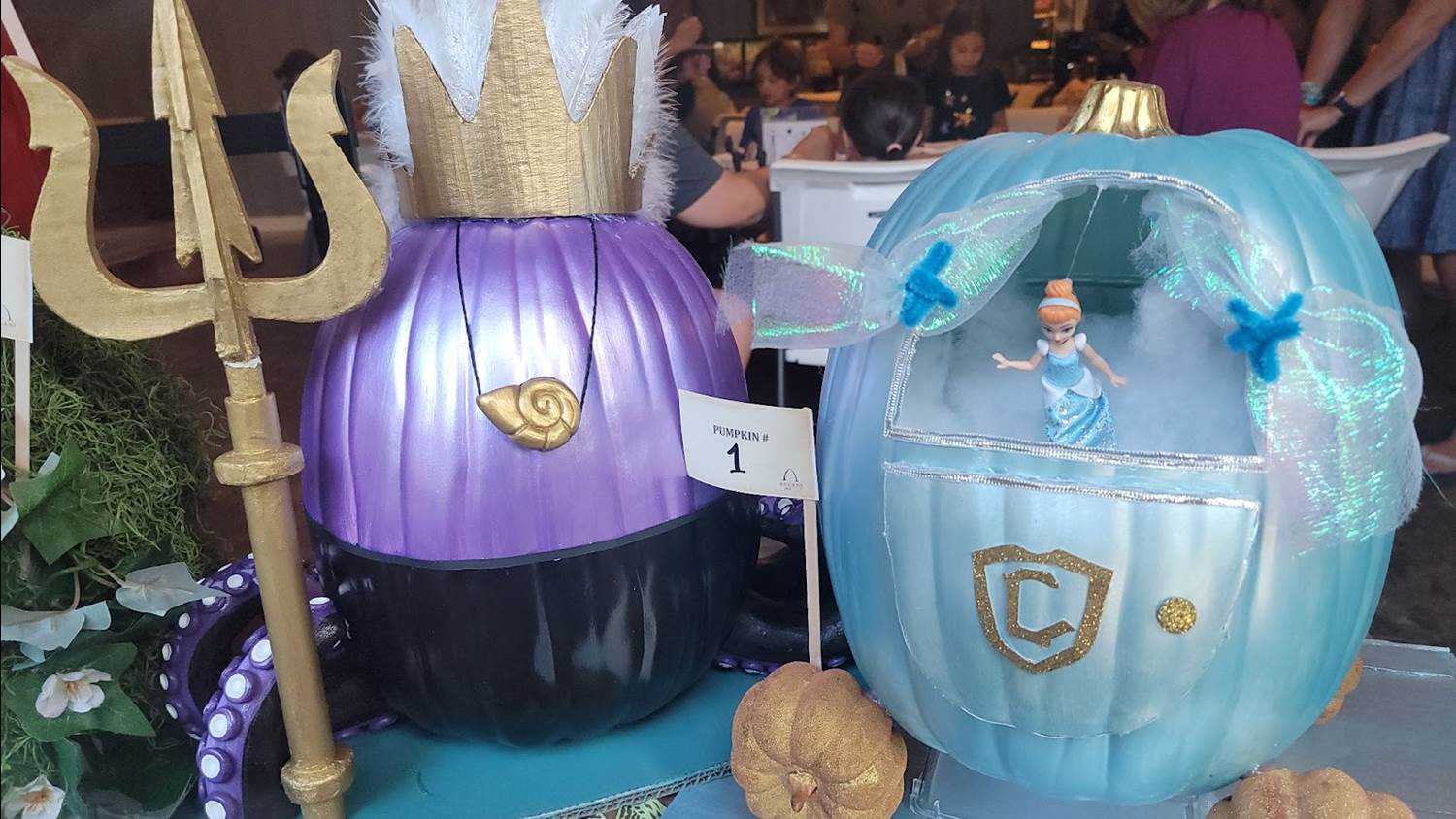 Photos: Aulani Cast Members Show Off Their Artistic Side with Halloween ...