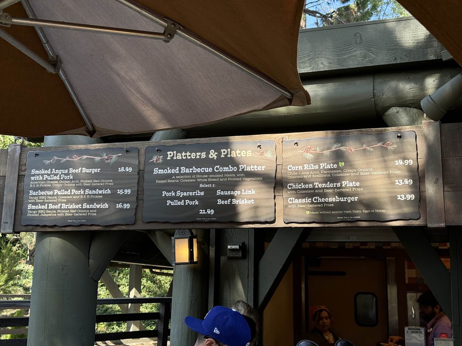 Photos: The Big Bear Band Is Servin' Now At Disneyland's New Hungry ...
