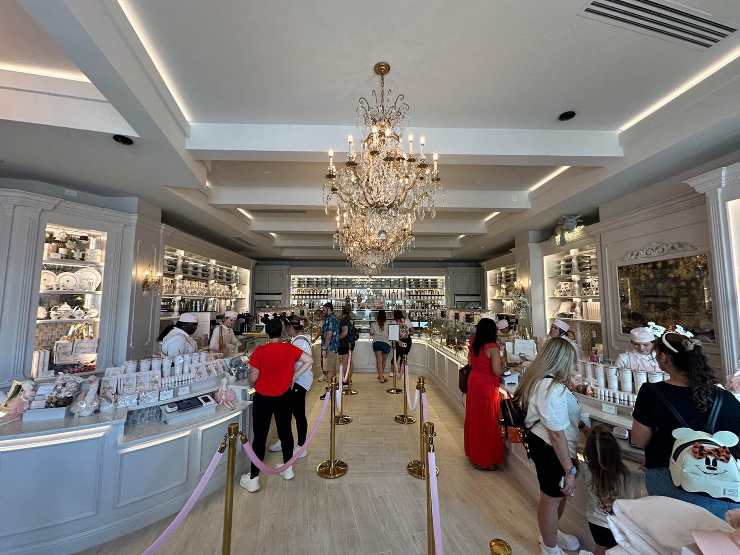 Photos: Tour the Recently Opened Cake Bake Shop at Disney’s BoardWalk ...