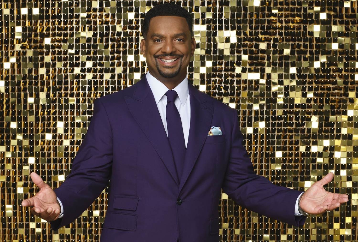 Alfonso Ribeiro Injures Ankle at Walt Disney World Ahead of 500th ...