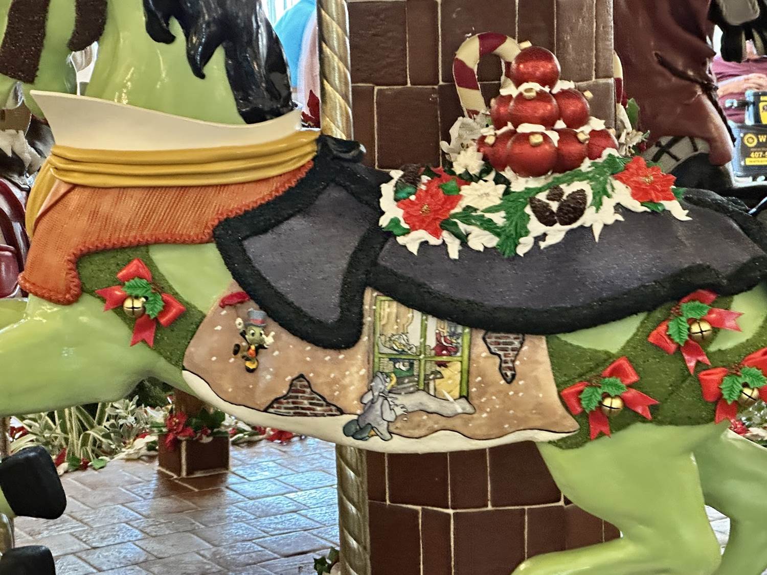 Photos: Gingerbread Carousel at Disney's Beach Club Puts Emphasis on ...