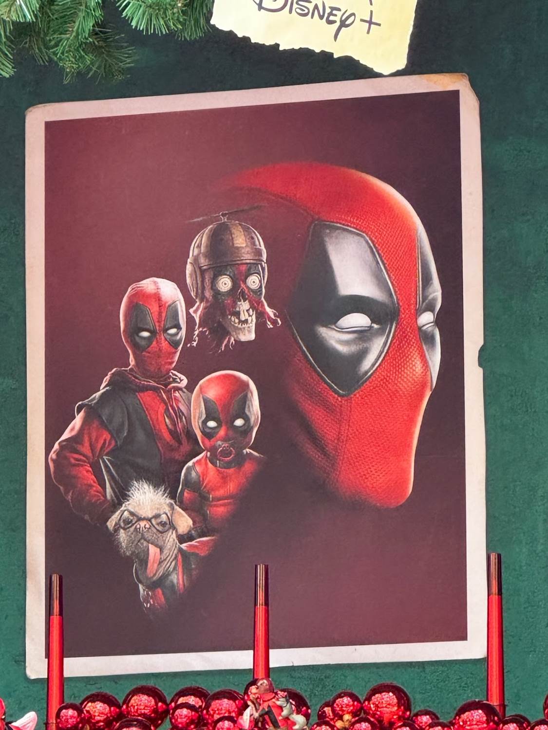 Photos / Video: Deadpool Tells the Story of “A Christmas Carol” in ...