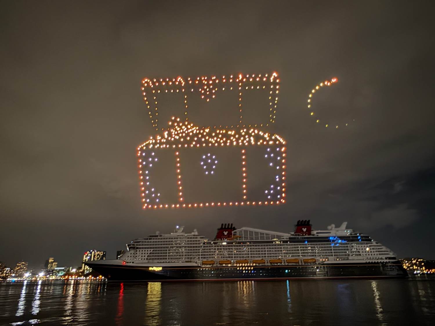 Photos / Videos: Disney Treasure Officially Christened in New York with ...