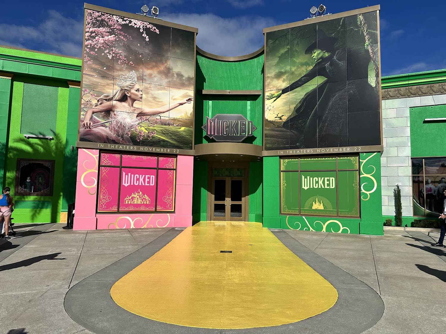 Photos/Video: Get a Sneak Peek of the New "Wicked: The Experience ...