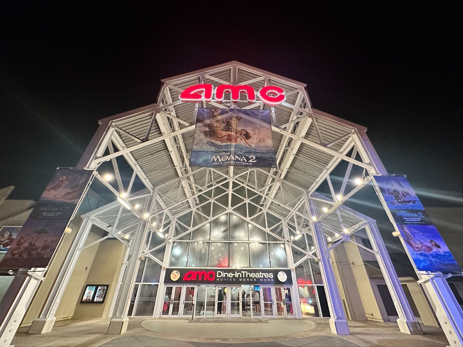 AMC Disney Springs Proves How Far It'll Go with New "Moana 2" Decor ...