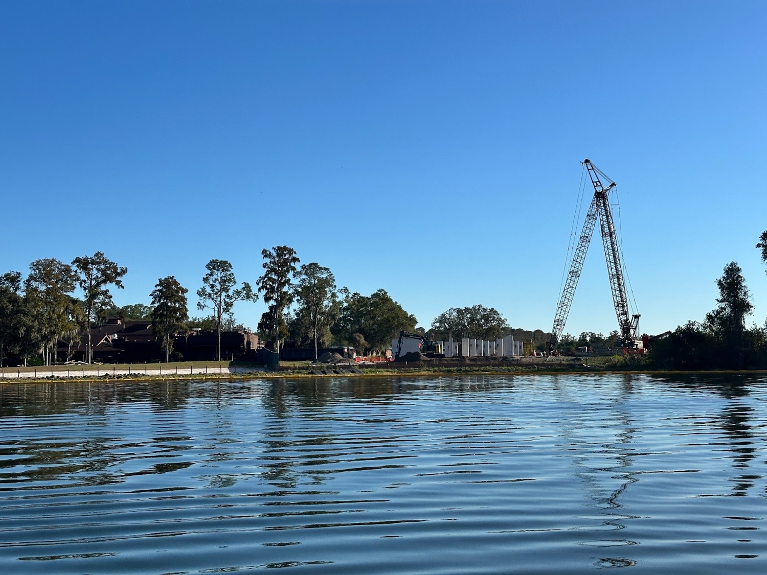 Photos: Construction Ramps Up on Disney Lakeshore Lodge as the New Walt ...