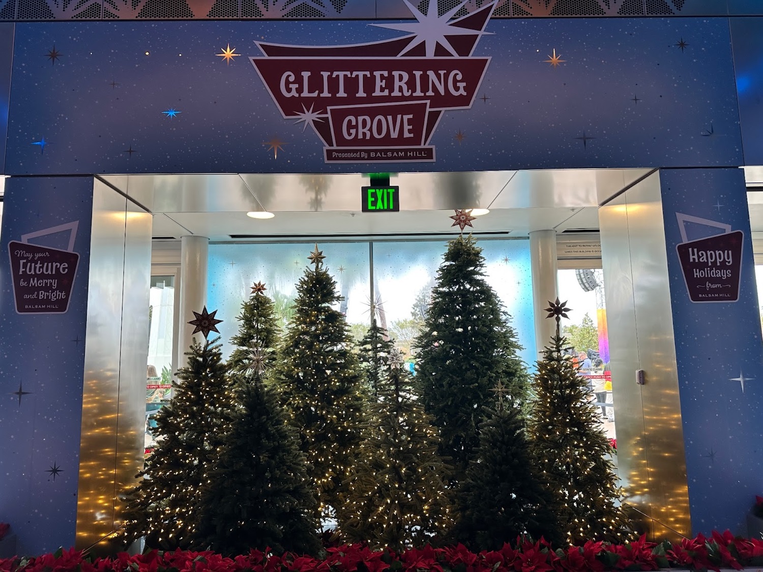 Photos / Video: Holiday Magic Comes to CommuniCore Hall at EPCOT with ...