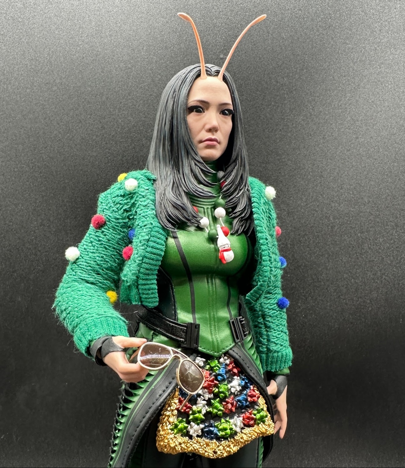 Toy Review - Hot Toys Mantis Sixth Scale Figure