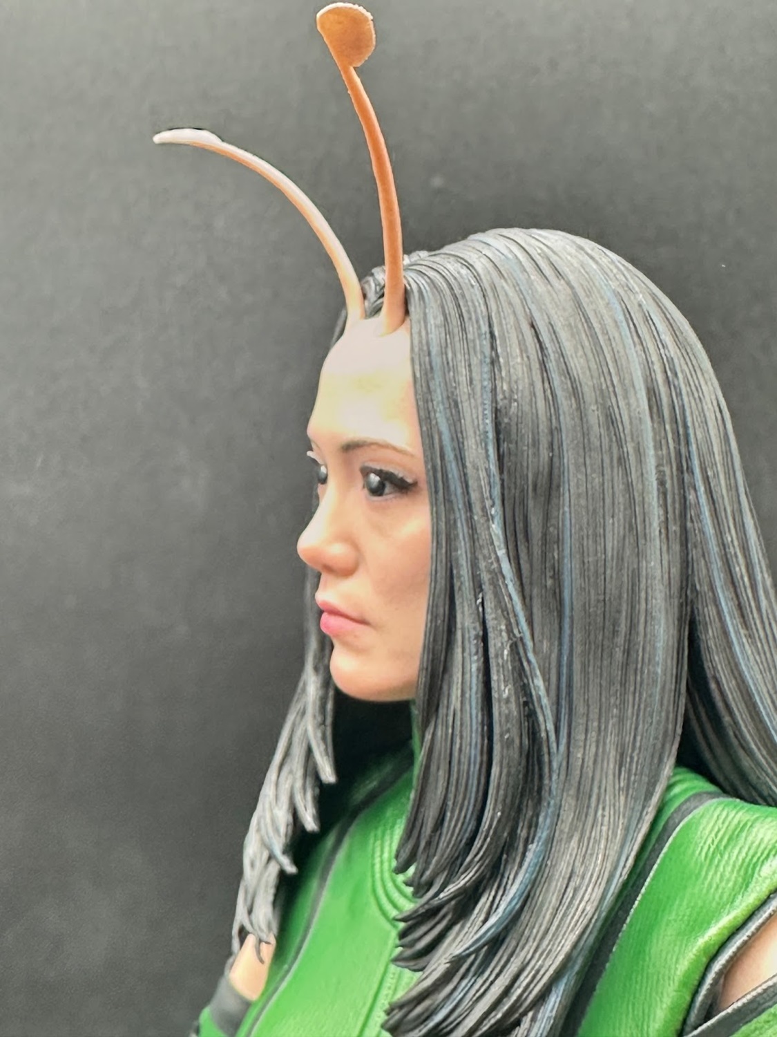 Toy Review - Hot Toys Mantis Sixth Scale Figure