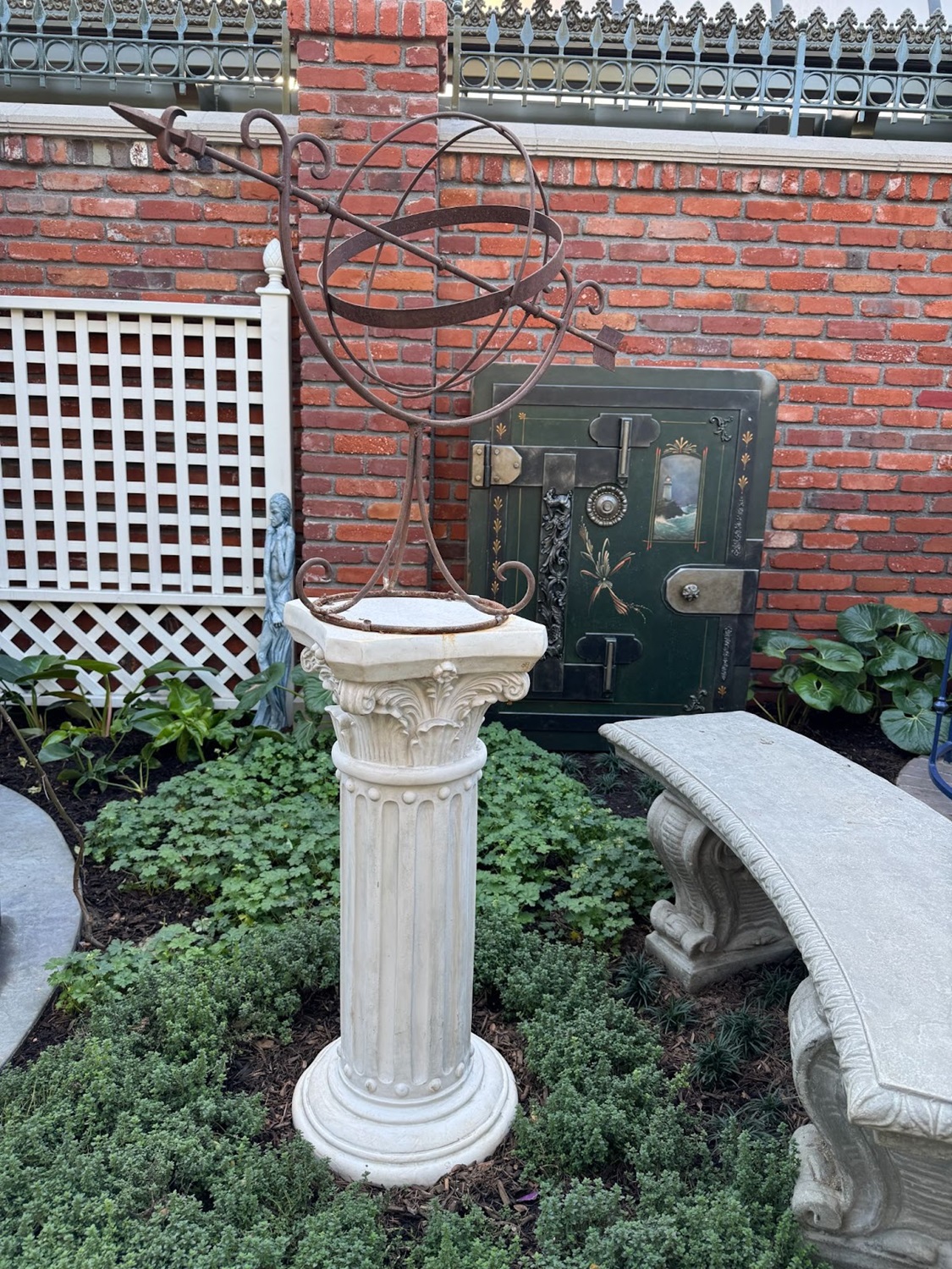 Photos/Audio: Disneyland's Haunted Mansion Opens Reimagined Queue with ...