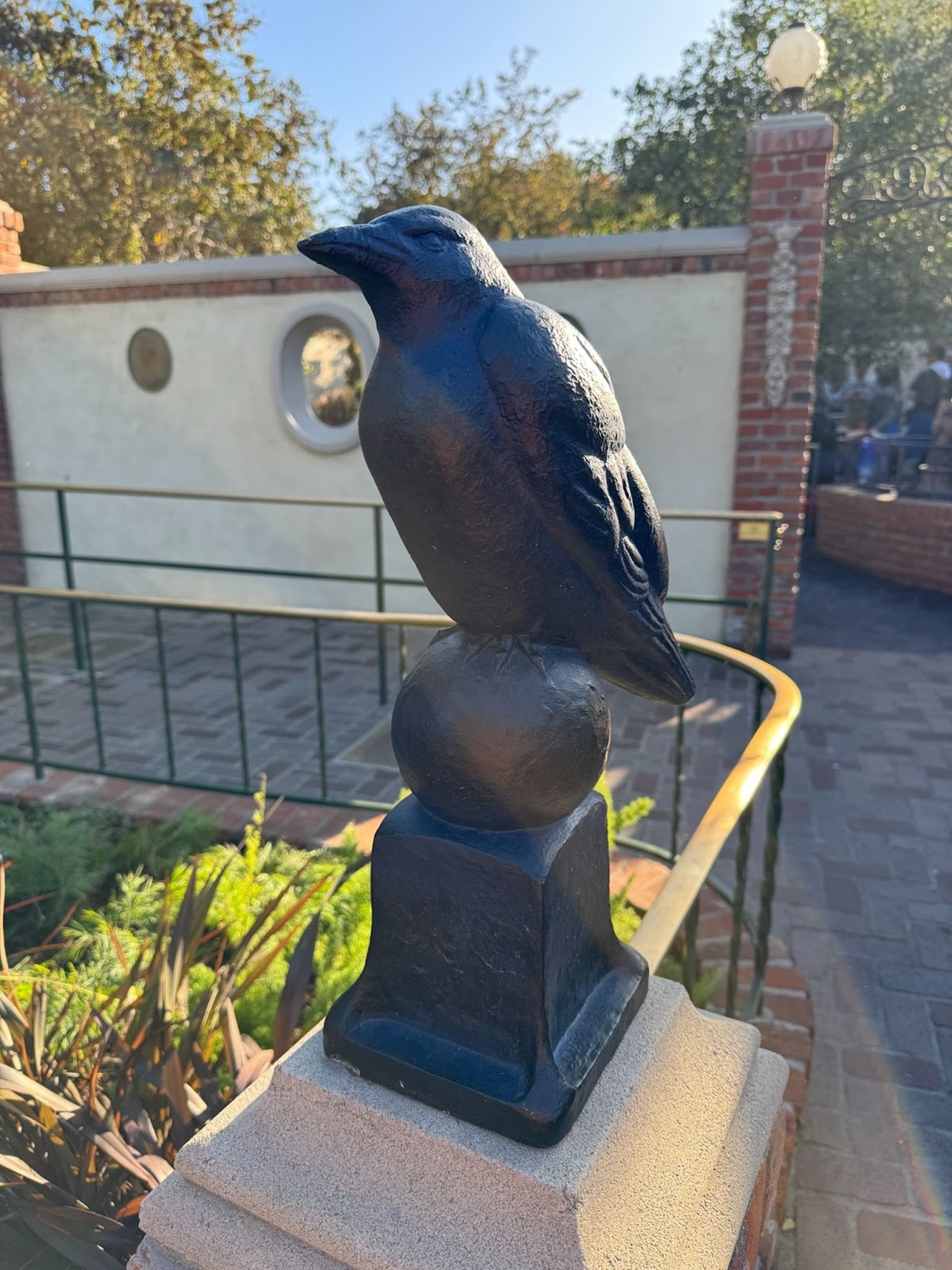 Photos/Audio: Disneyland's Haunted Mansion Opens Reimagined Queue with ...