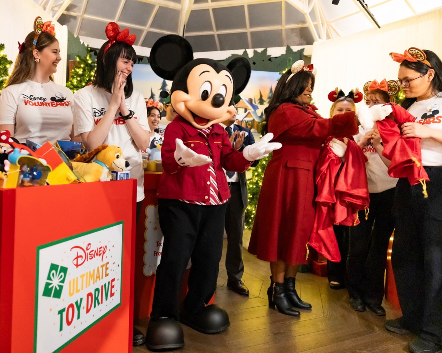 Track Mickey Mouse’s Journey Bringing Toys to Children Around The World ...