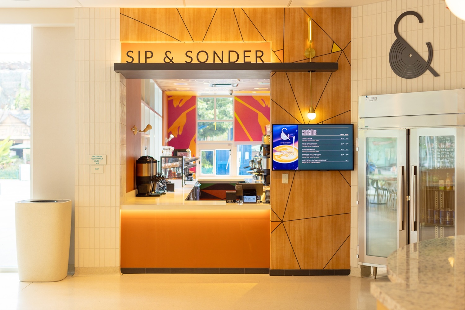 Parkside Market Dining Hall Soft Opens at Downtown Disney ...