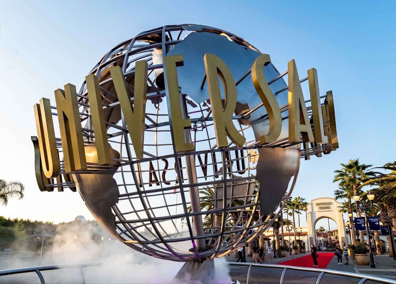 Universal Studios Hollywood and CityWalk Closed Today Due to Extreme ...