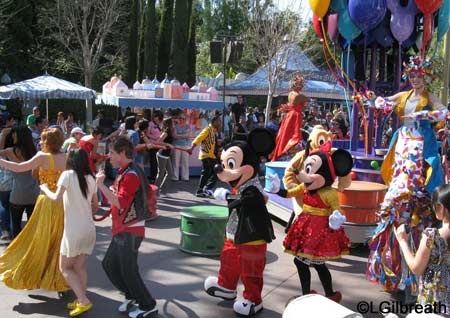 Extinct Attractions - Celebrate! A Street Party - LaughingPlace.com