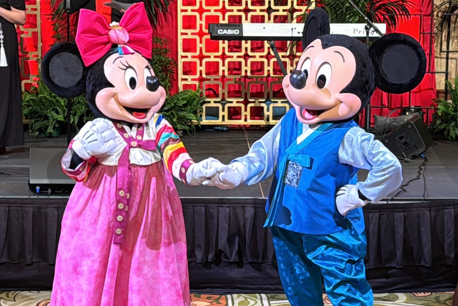 Photos: Mickey Mouse and Minnie Mouse’s Lunar New Year Outfits