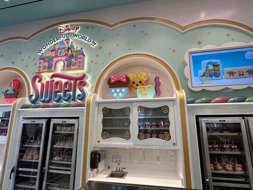 Photos: Inside Downtown Disney's Delicious and New Disney Wonderful ...