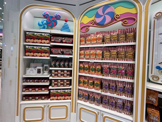 Photos: Inside Downtown Disney's Delicious and New Disney Wonderful ...