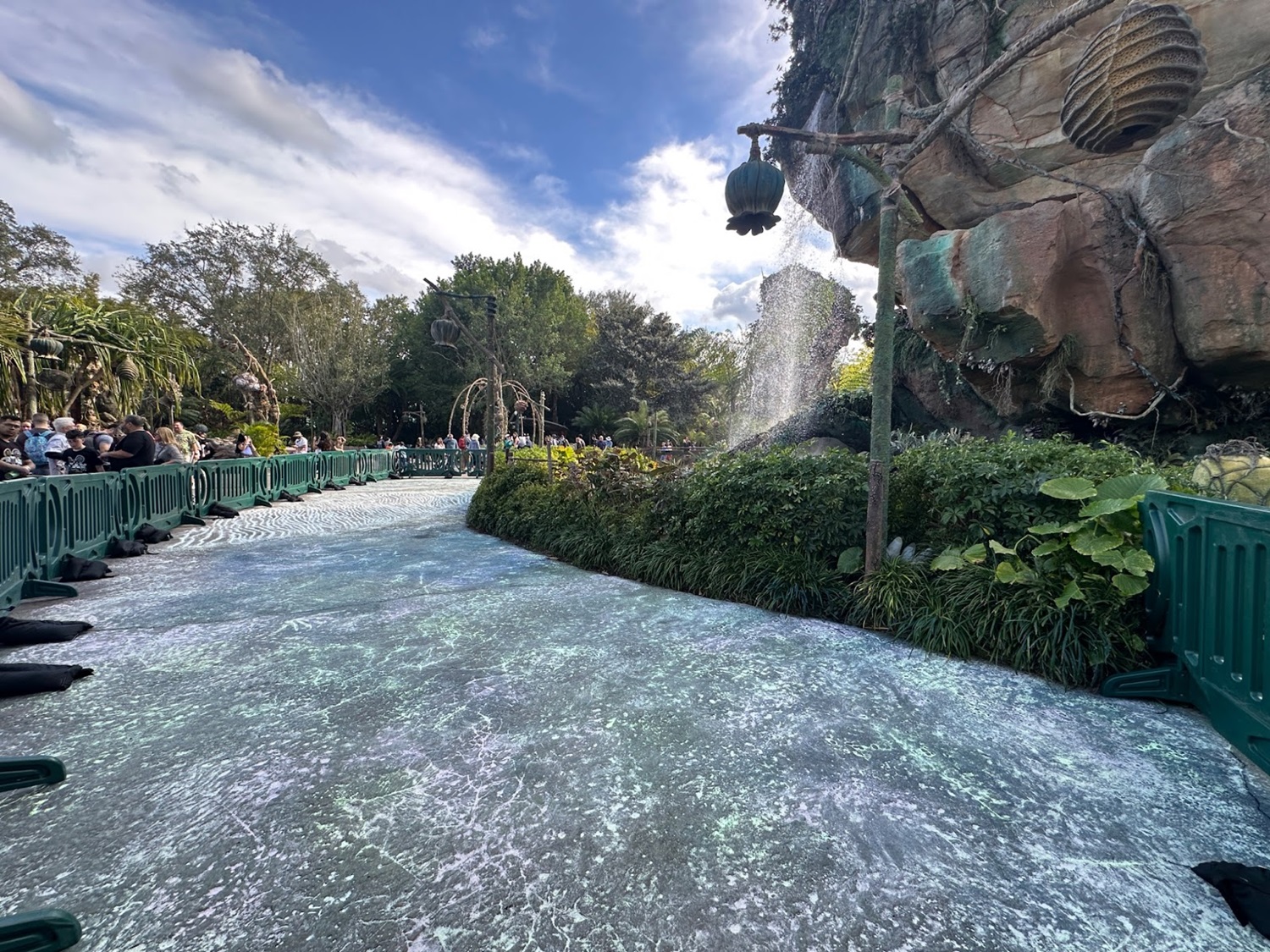 Photos: Pandora - The World of Avatar Bioluminescent Ground Getting a ...