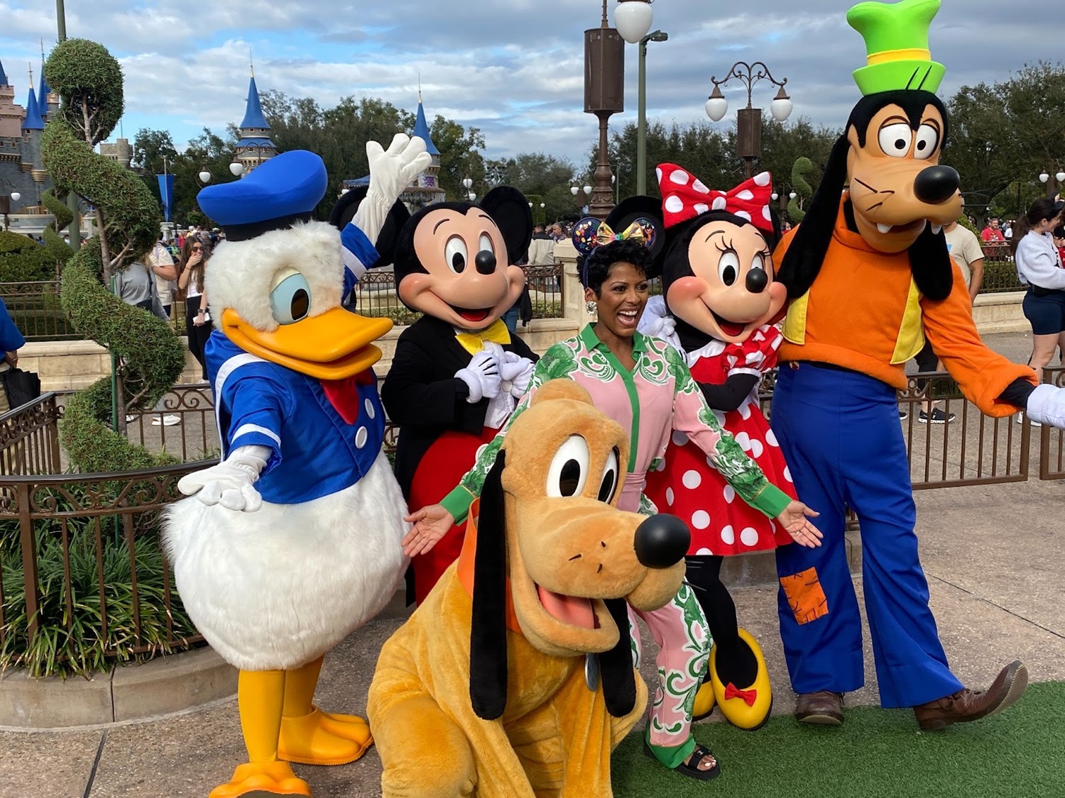 Video: Tamron Hall Appears as Honorary Grand Marshal at the Magic Kingdom to Celebrate Black ...