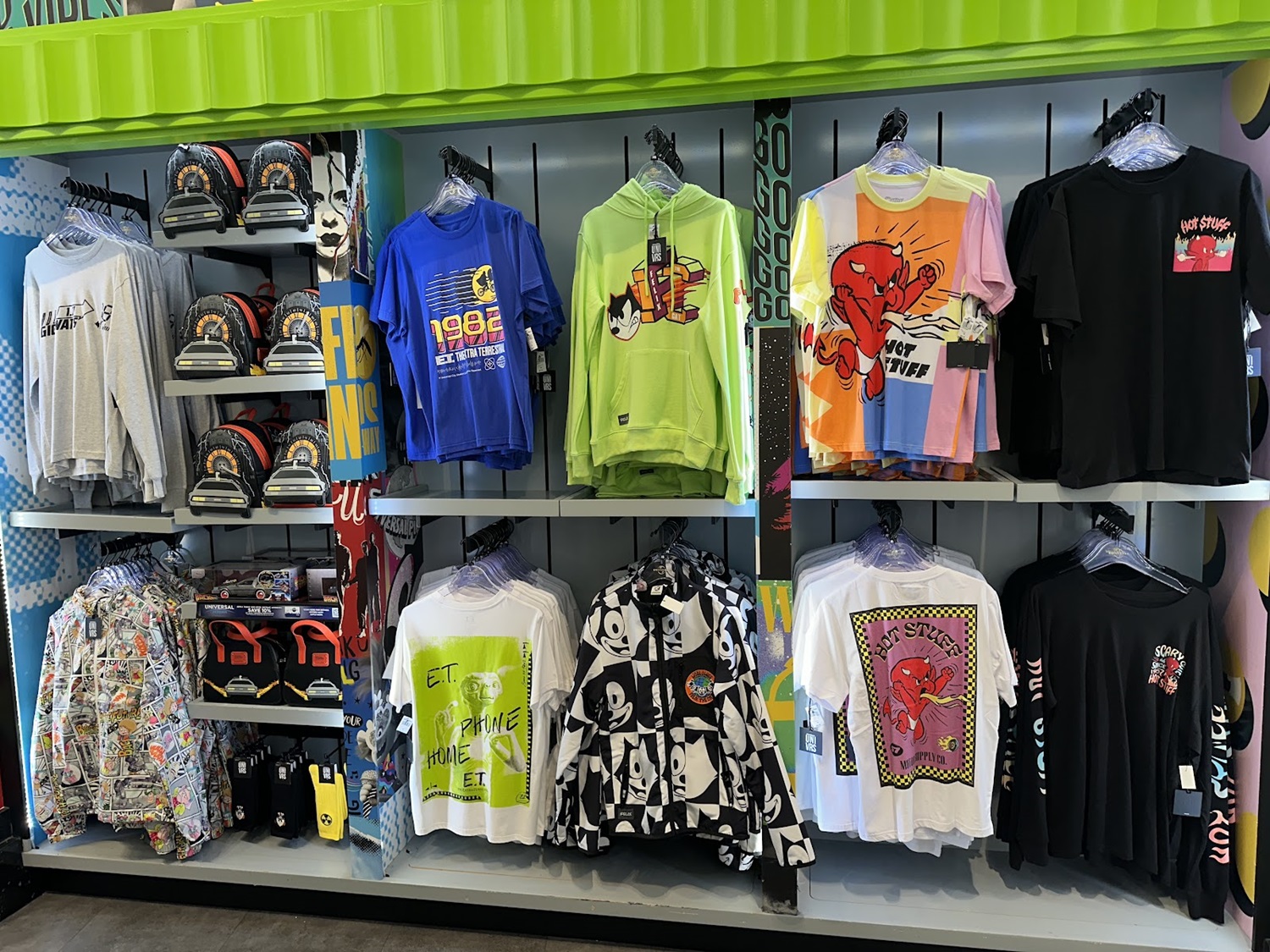 Hip and Trendy UNIVRS Merch Line Finds New Home at Universal Orlando ...